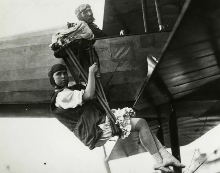 History of Skydiving - ISA